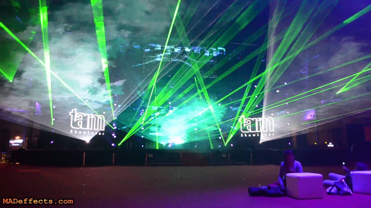 PRG-Tarm laser demo hall prolight + sound 2013 flame machines ...