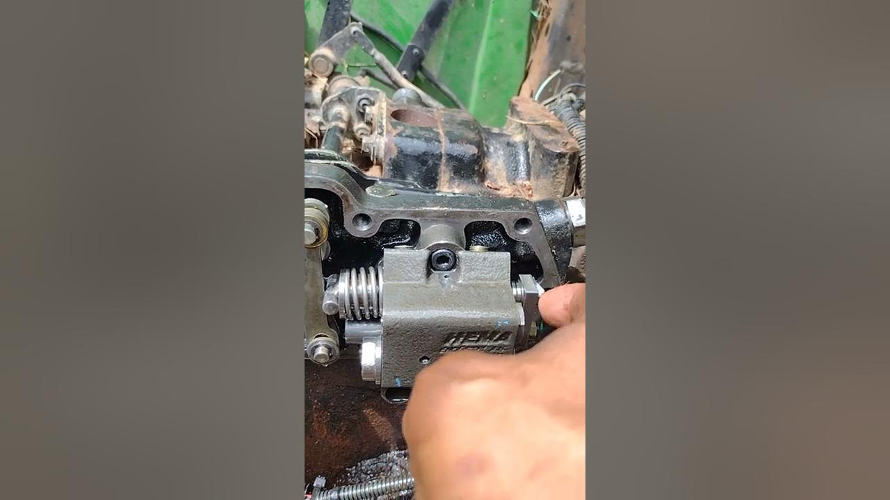 John Deere tractor 4300 three-point hitch problem part 2 - YouTube