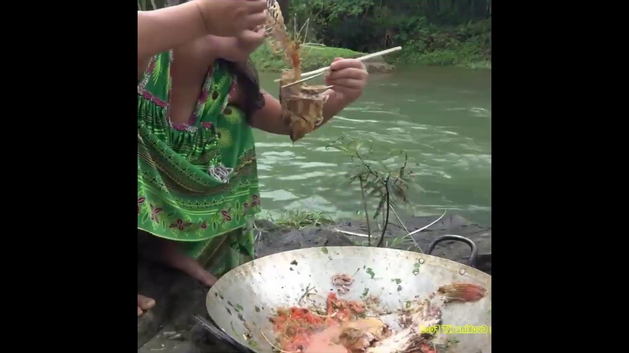 Smart Woman Uses Science to Build a Survival Base in the Wild # ...