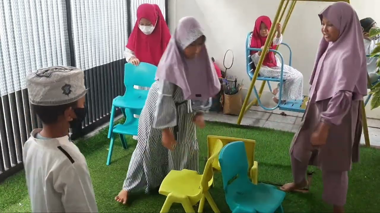 game lucu rebutan kursi - YouTube