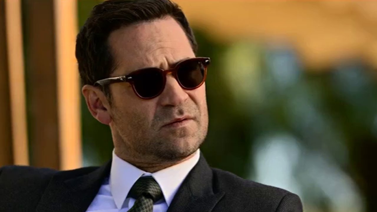 Why Mickey Haller Is Called The Lincoln Lawyer - YouTube