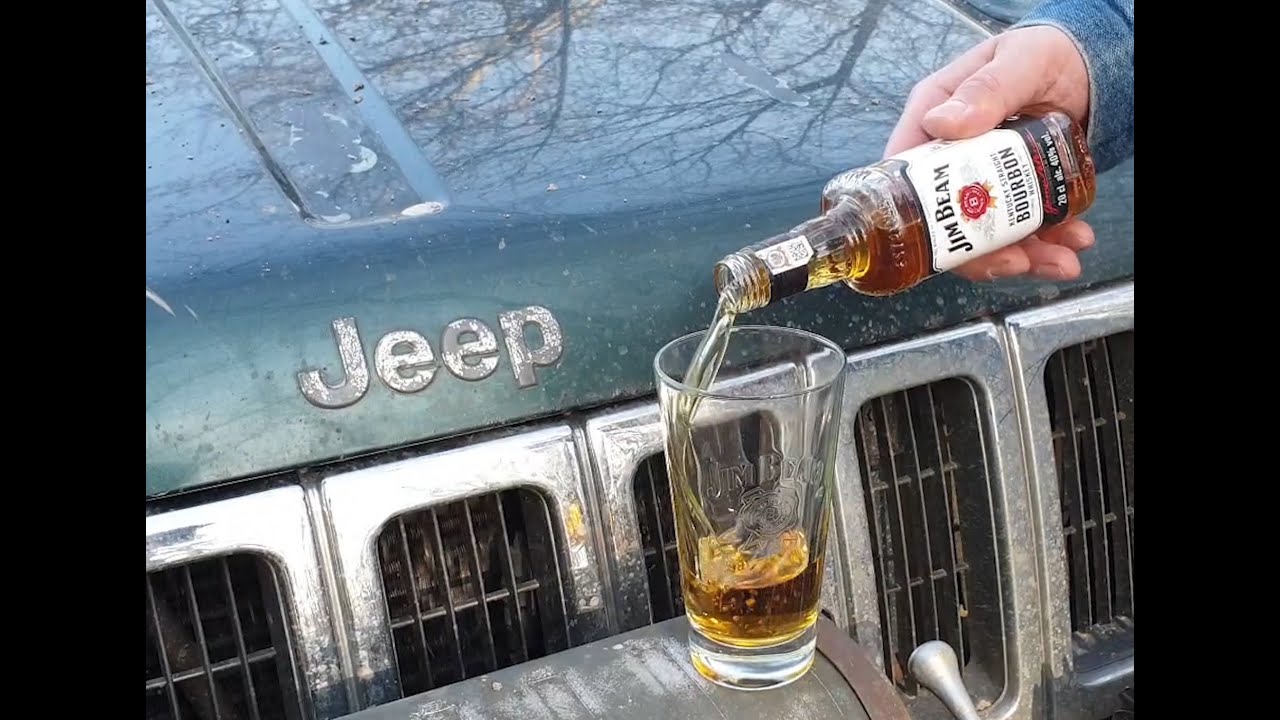 🥃 🤠 Jim Beam Kentucky Straight Bourbon Whiskey na off road z Jeep Grand ...