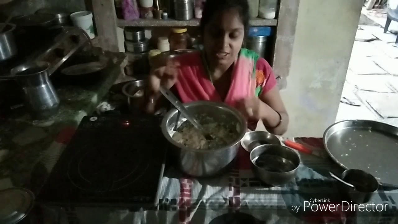 How to prepare rawa appay (रवा अप्पय) - YouTube