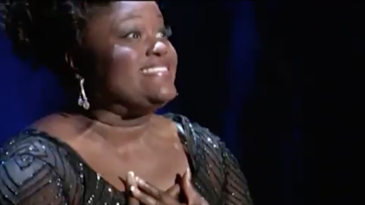 3 MO' DIVAS - Nova Payton - Defying Gravity - Wicked - YouTube