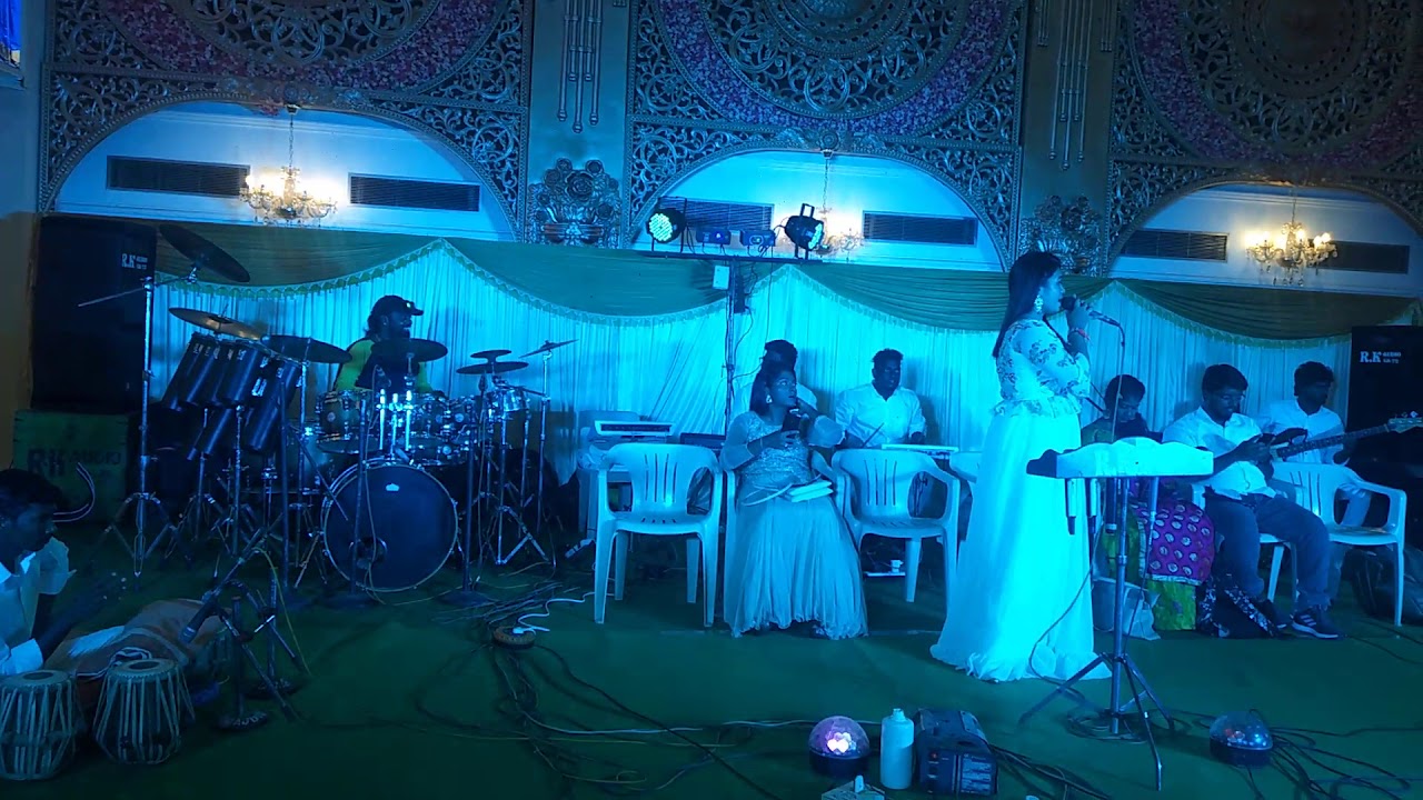 Airtel super singer sri nisha singing who is the hero song @emil ...