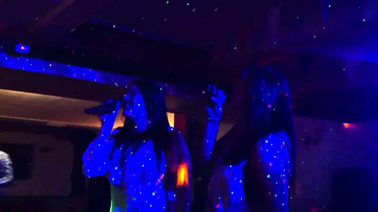 Karaoke at The Moss Rose Kearsley - YouTube