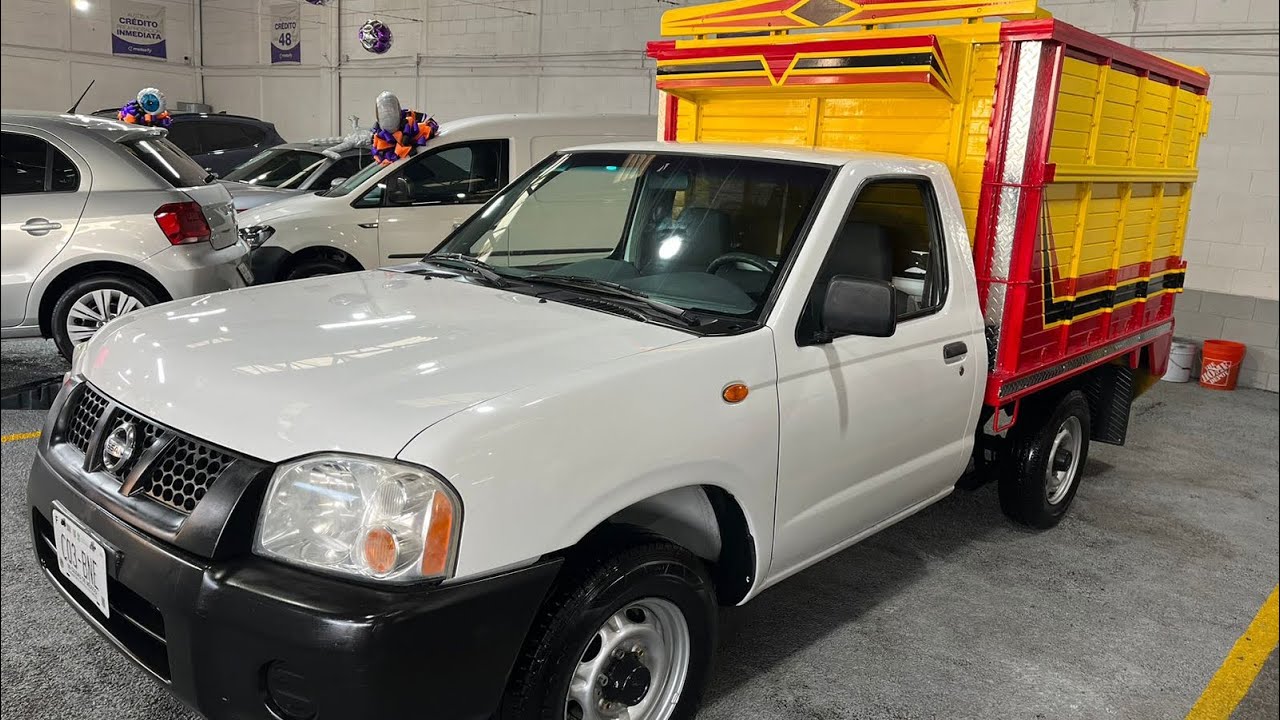 Nissan Np300 2015 2.4l Chasis Cabina DH MT - YouTube