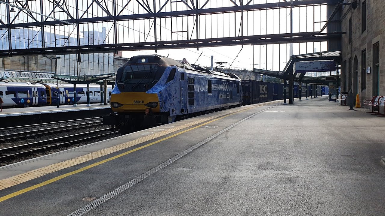 Class 88 No. 88010 passes Carlisle *SPECIAL LIVERY!* - YouTube
