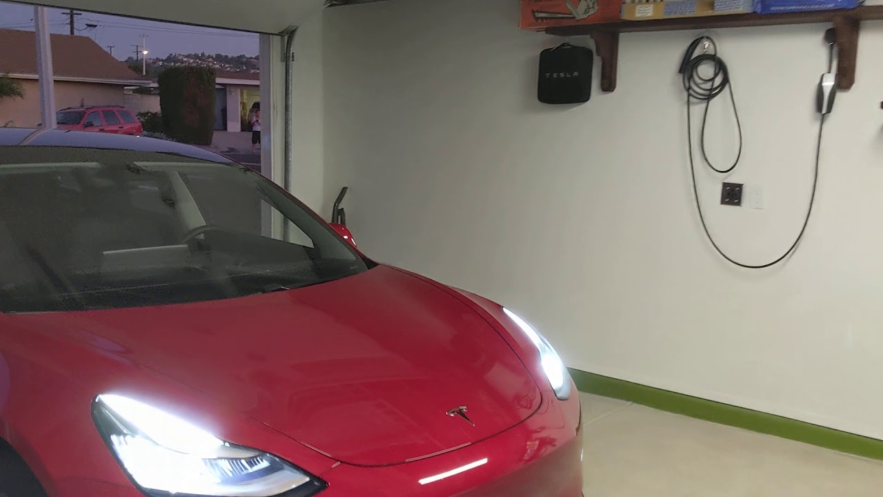 Tesla Model 3 Smart Summon - YouTube