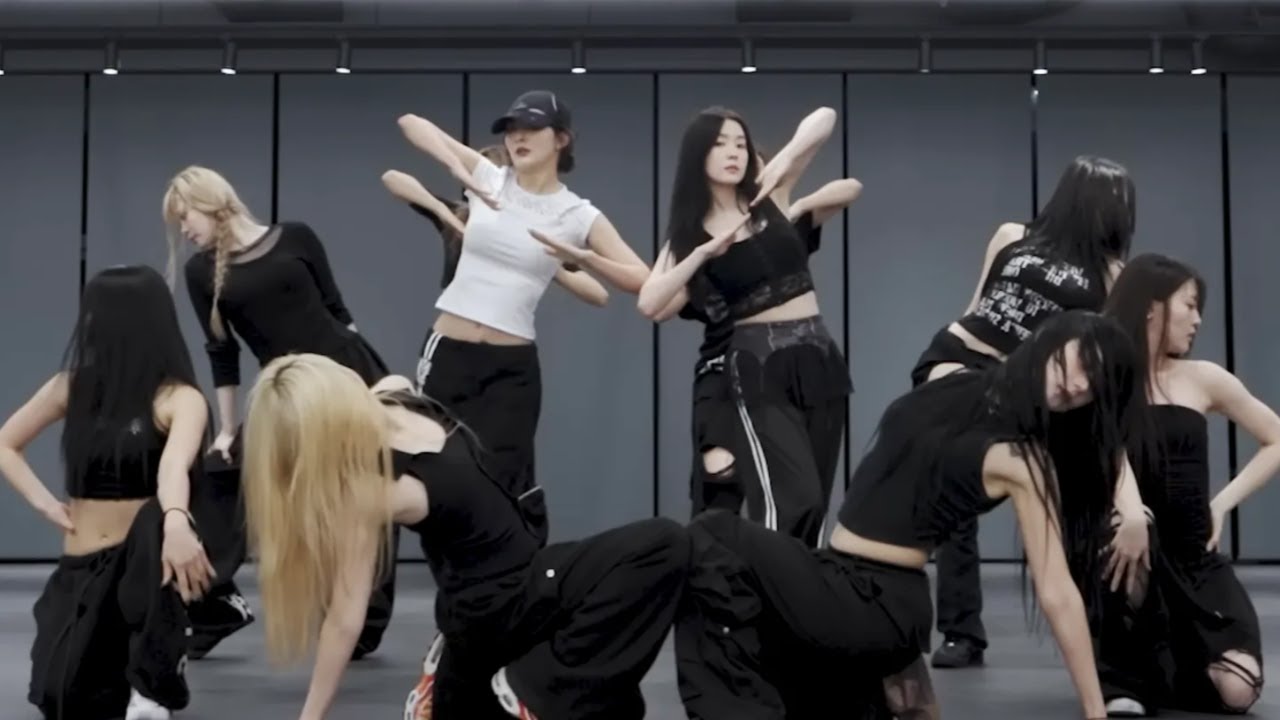 Red Velvet - IRENE & SEULGI 'TILT' Dance Practice [MIRRORED] - YouTube