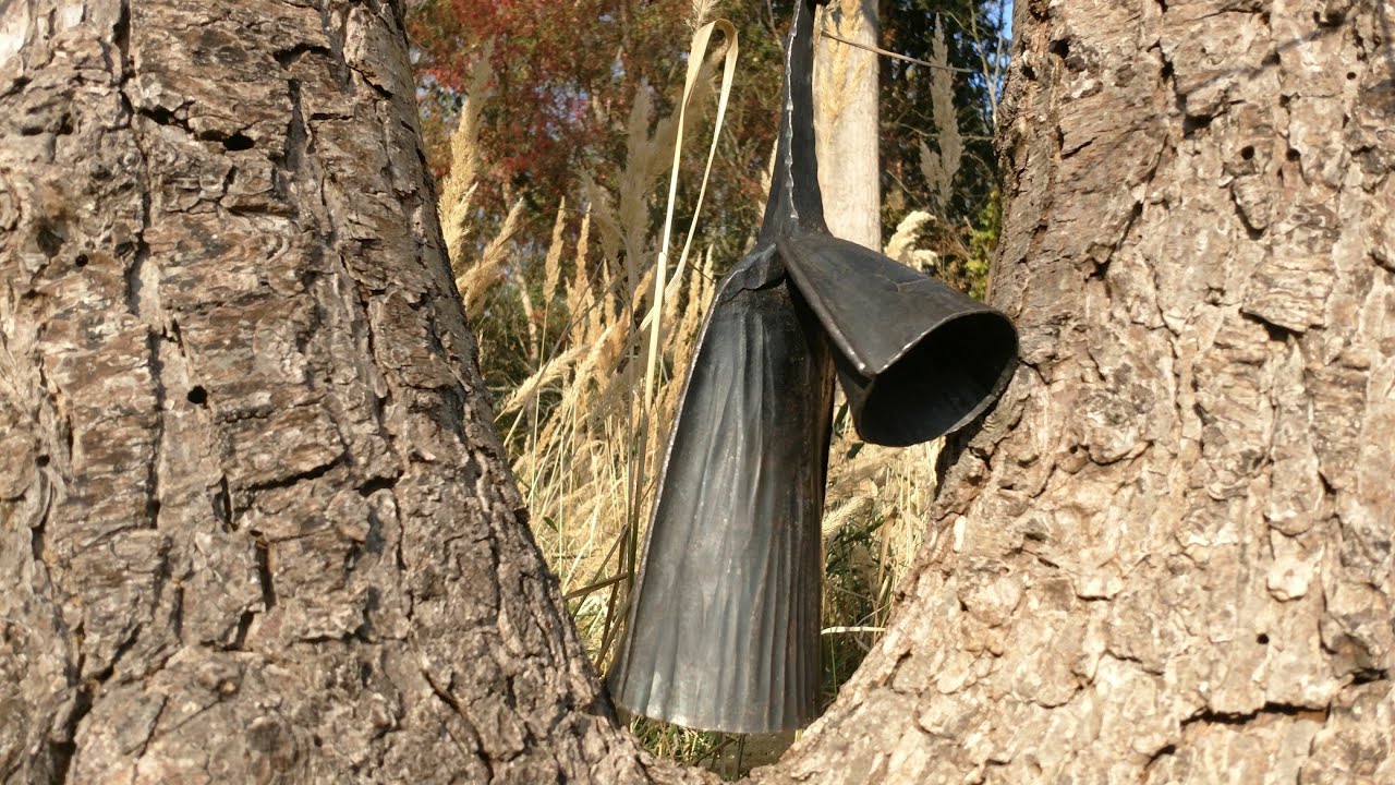 4/4 Bell/Gankogui Tutorial - YouTube