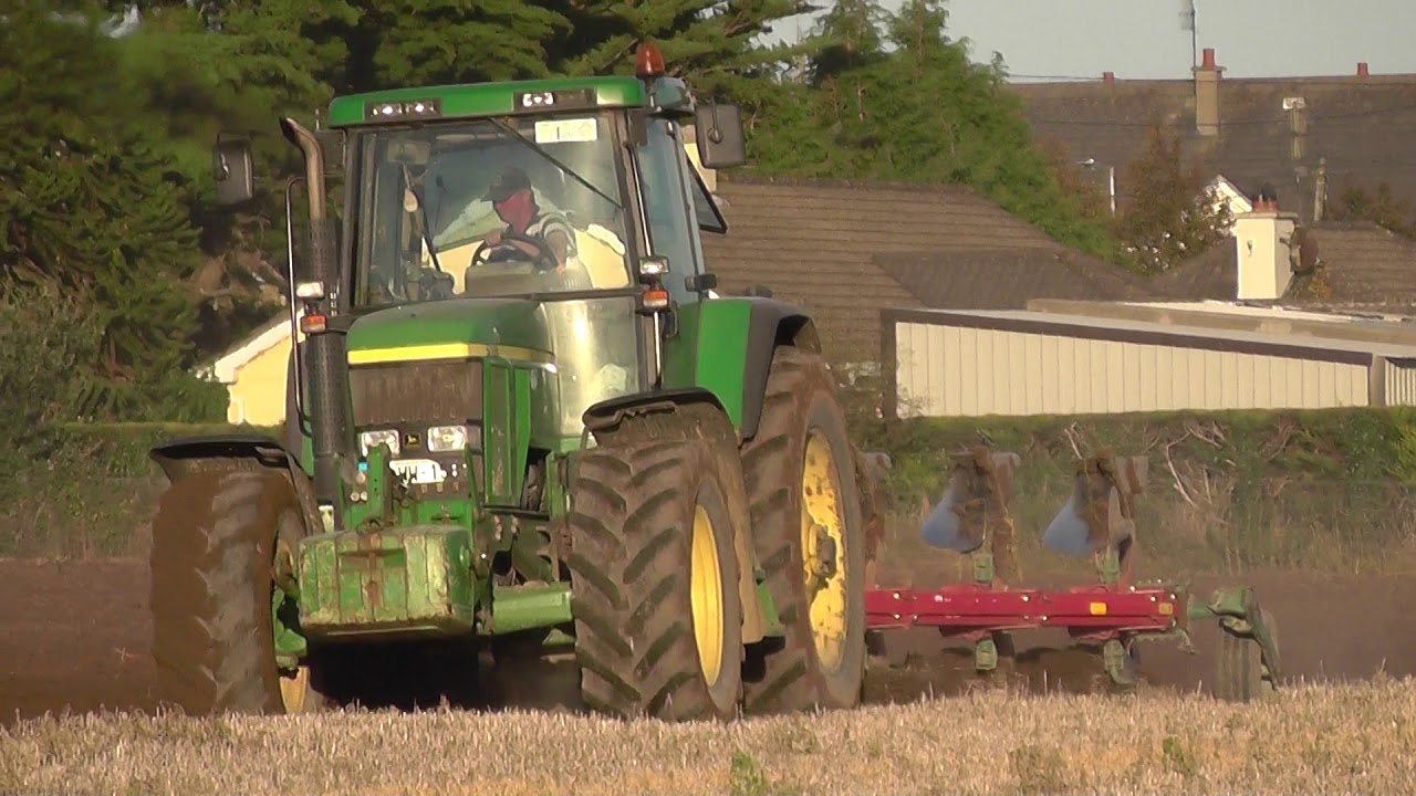 Howard Farms Ploughing - YouTube