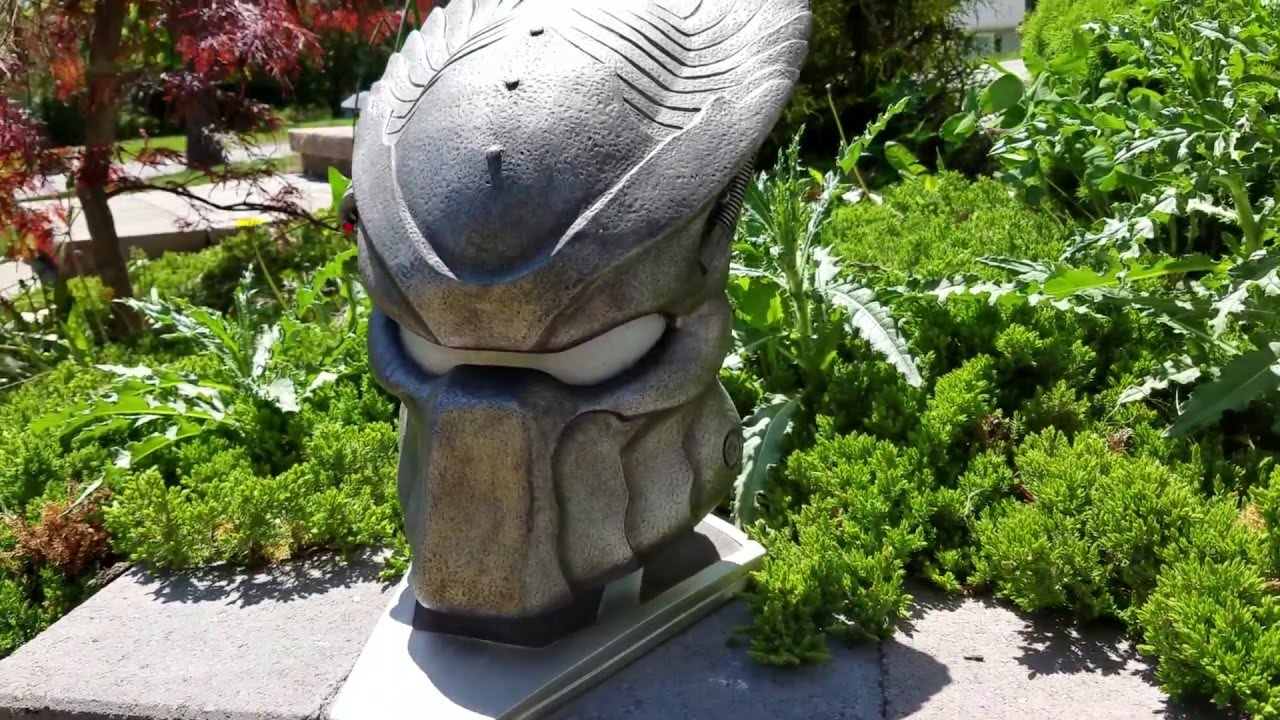 Sideshow Collectibles AvP Predator Temple Guard Bio Helmet Prop Replica ...