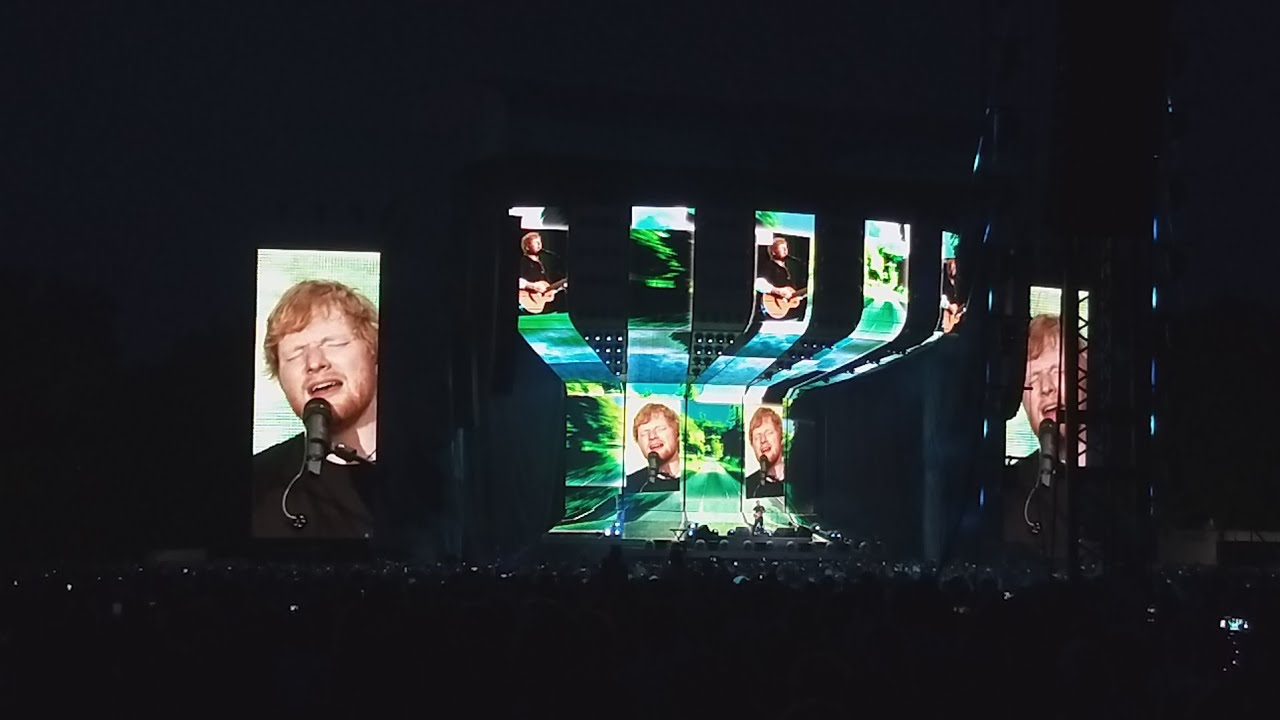 Ed Sheeran in concert Ipswich 2019 - YouTube