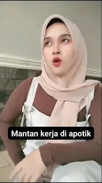 Kok muka nya cemberut gitu bang - YouTube