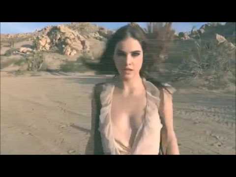 Justin Bieber and Barbara Palvin - Closer