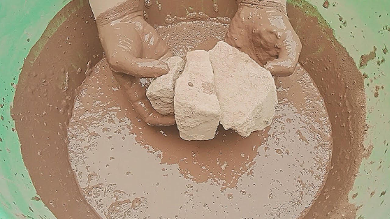 pure mud chunks dry and water crumbling// but unfortunately disturbing ...