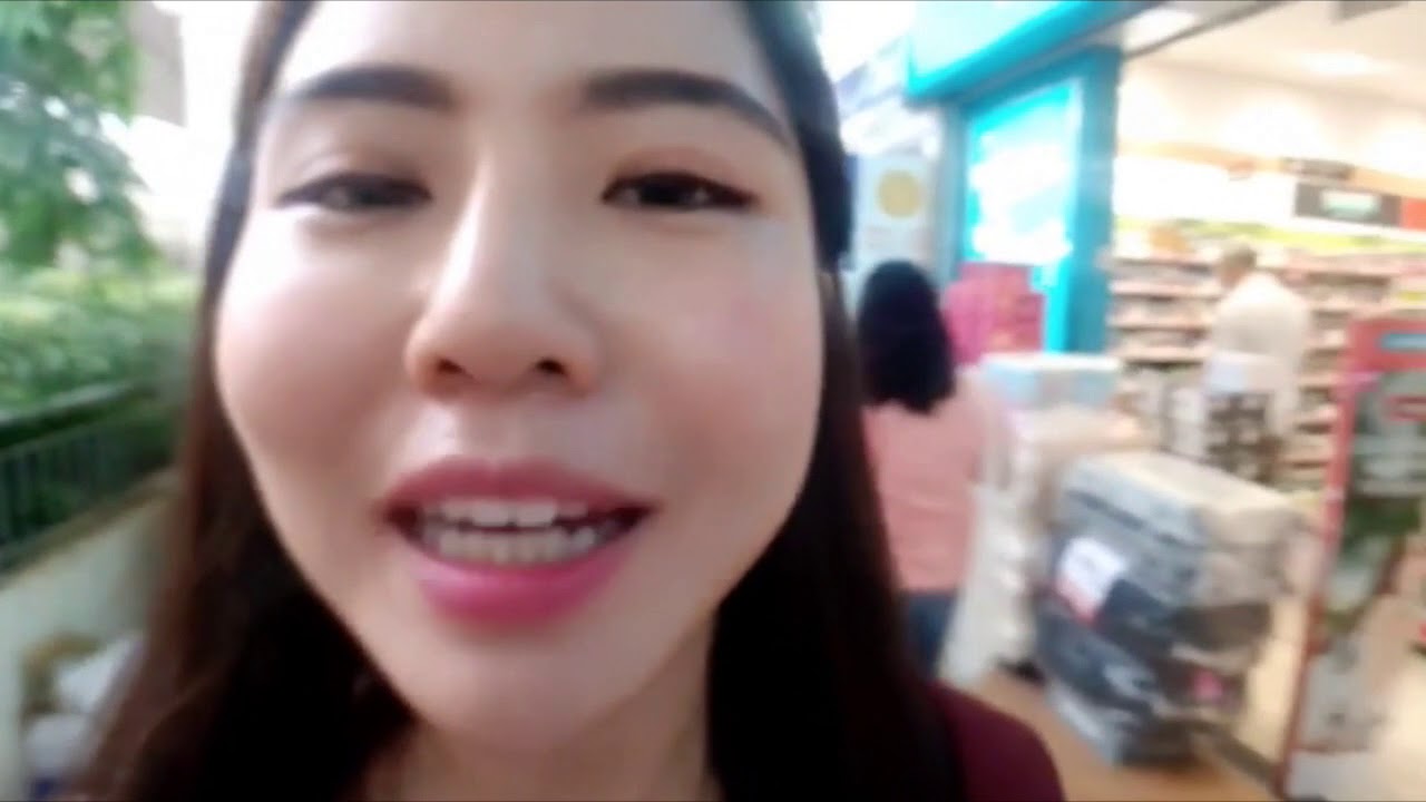 Kiaraa Kitty Roasts Her Virgin Viewers You Cant Even Bang Your Mom Mayn Youtube