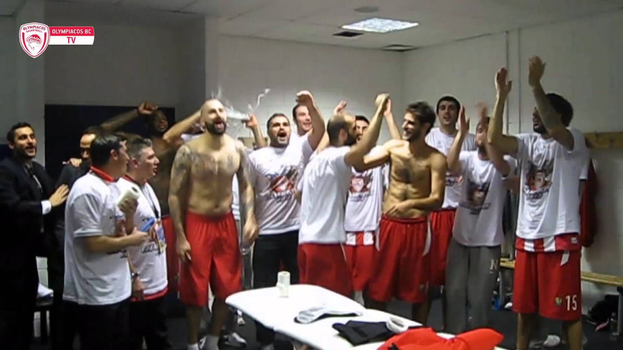ΤΟ ΠΑΡΤΙ ΣΤΑ ΑΠΟΔΥΤΗΡΙΑ ΤΩΝ ΠΡΩΤΑΘΛΗΤΩΝ - LOCKERS ROOM PARTY - YouTube