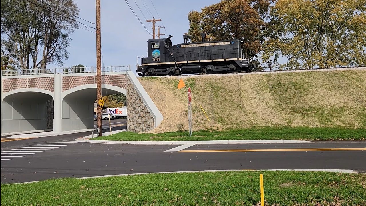 Coopersville and Marne Crossing the New Bristol Bridge - YouTube