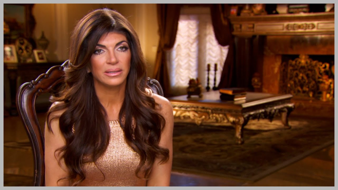 RHONJ S7 Episode 1 - Jingle Bells and Prison Cells - The Best Moments ...