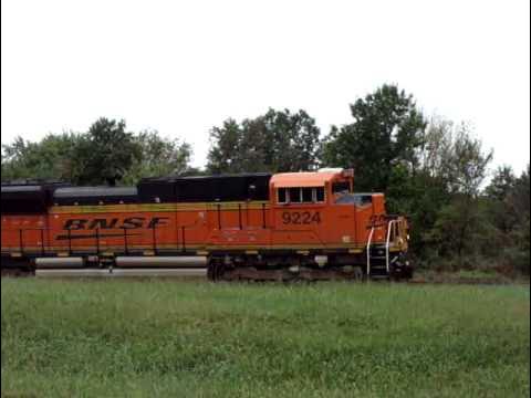 BNSF 9224, 5702, 9678, 9590 & dpu 9762 - YouTube