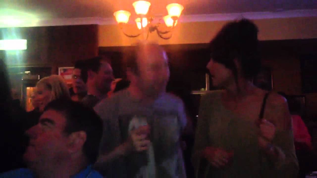 Man dancing wildly in a Low Fell pub - YouTube
