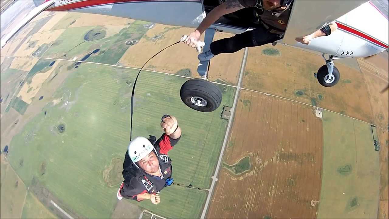 skydiving and exits 2013 canada - YouTube