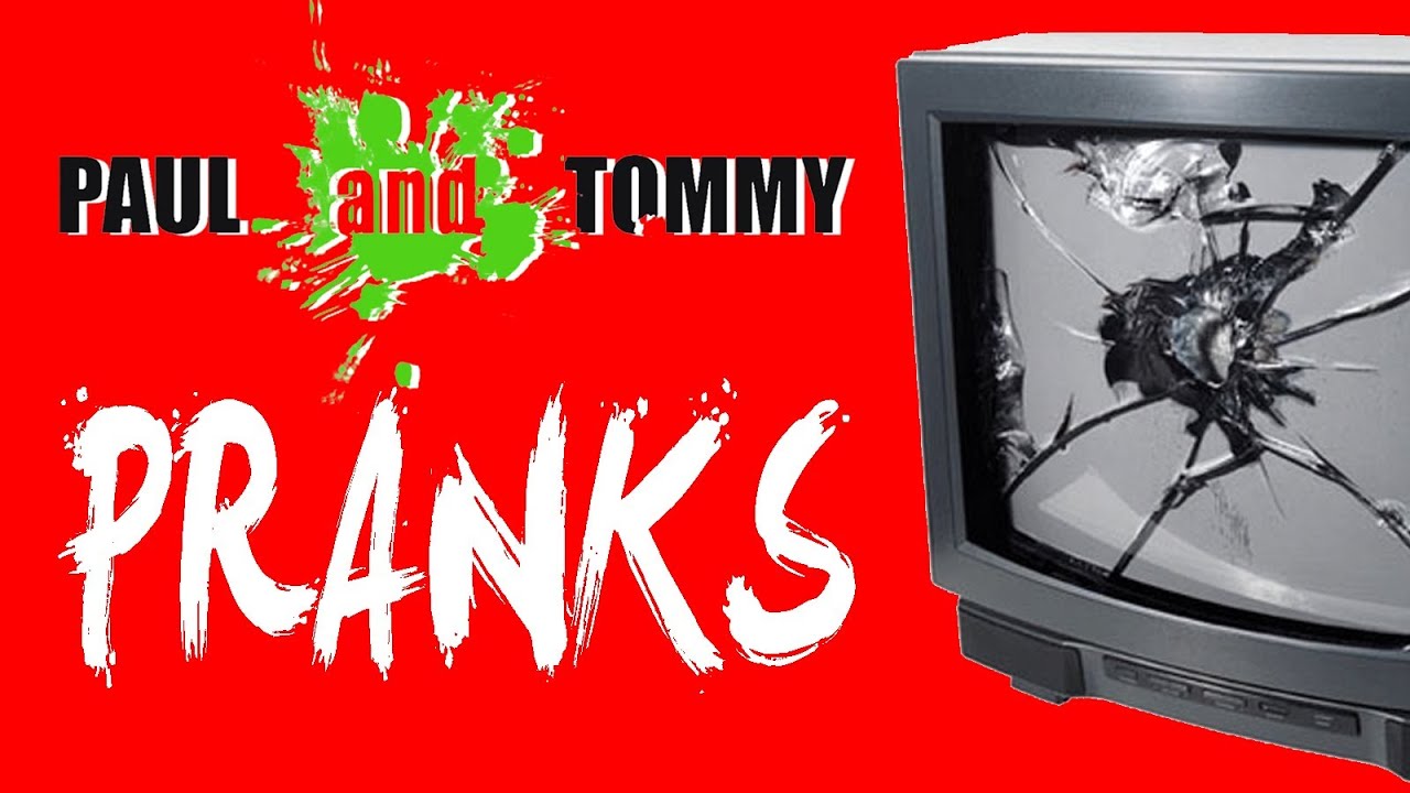 BROKEN TV SCARE PRANK - PAUL AND TOM PRANKS - YouTube