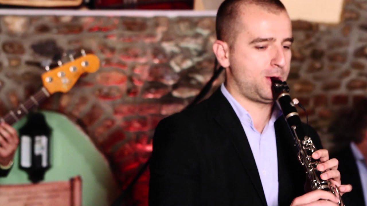 Motiv Band - Cudna zena bese Vera,Tri godini bolen lezam - vo zivo HD ...