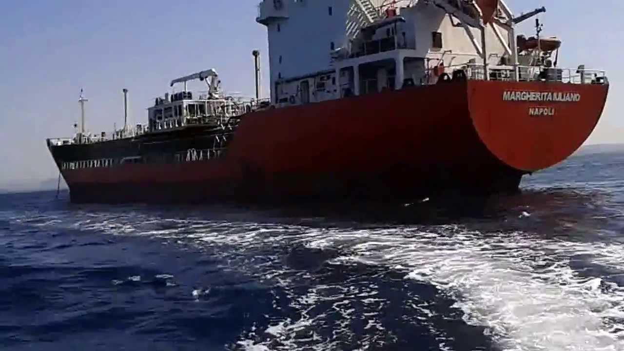 Nave nel golfo di Palmas 15 luglio 2013 - YouTube