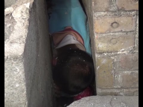 2 boys freed after becoming stuck between walls in S China