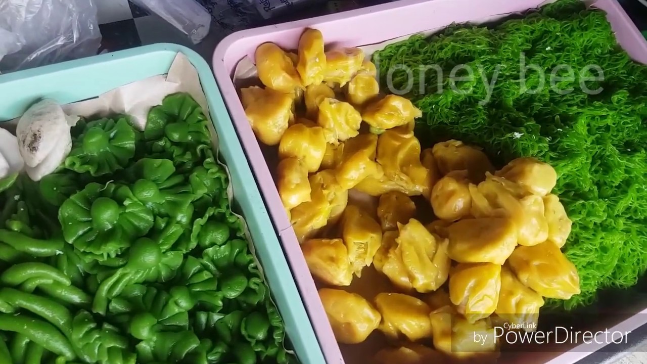 street food: jaje / jajan Bali ....mantap!!! enaknya - YouTube