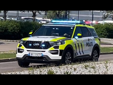Police 2020 Ford Explorer responding with lights and sirens in ...