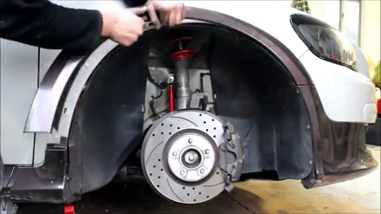 Volvo C30, Front Fender Arch Removal - YouTube