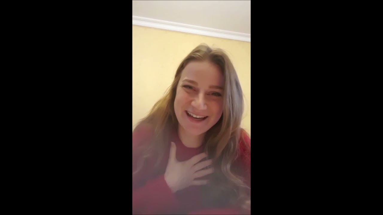 Violette Blanckaert nous parle de Jeux de Rôles et de son personnage - YouTube