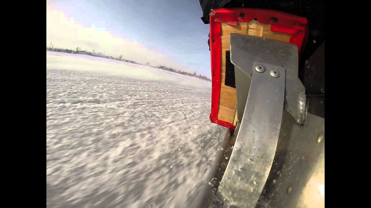 Snowmobile ice oval racing, Strathcona Cup - YouTube