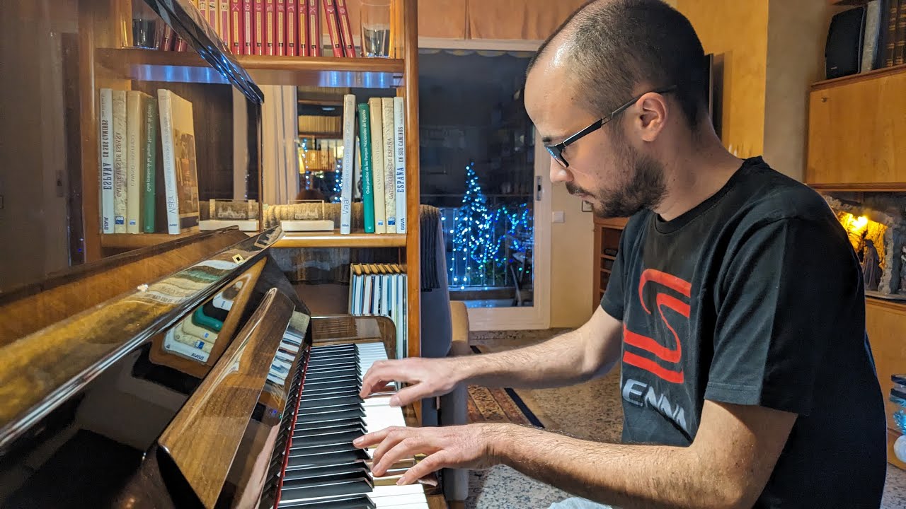 Hans Zimmer - Interstellar (piano cover) - YouTube