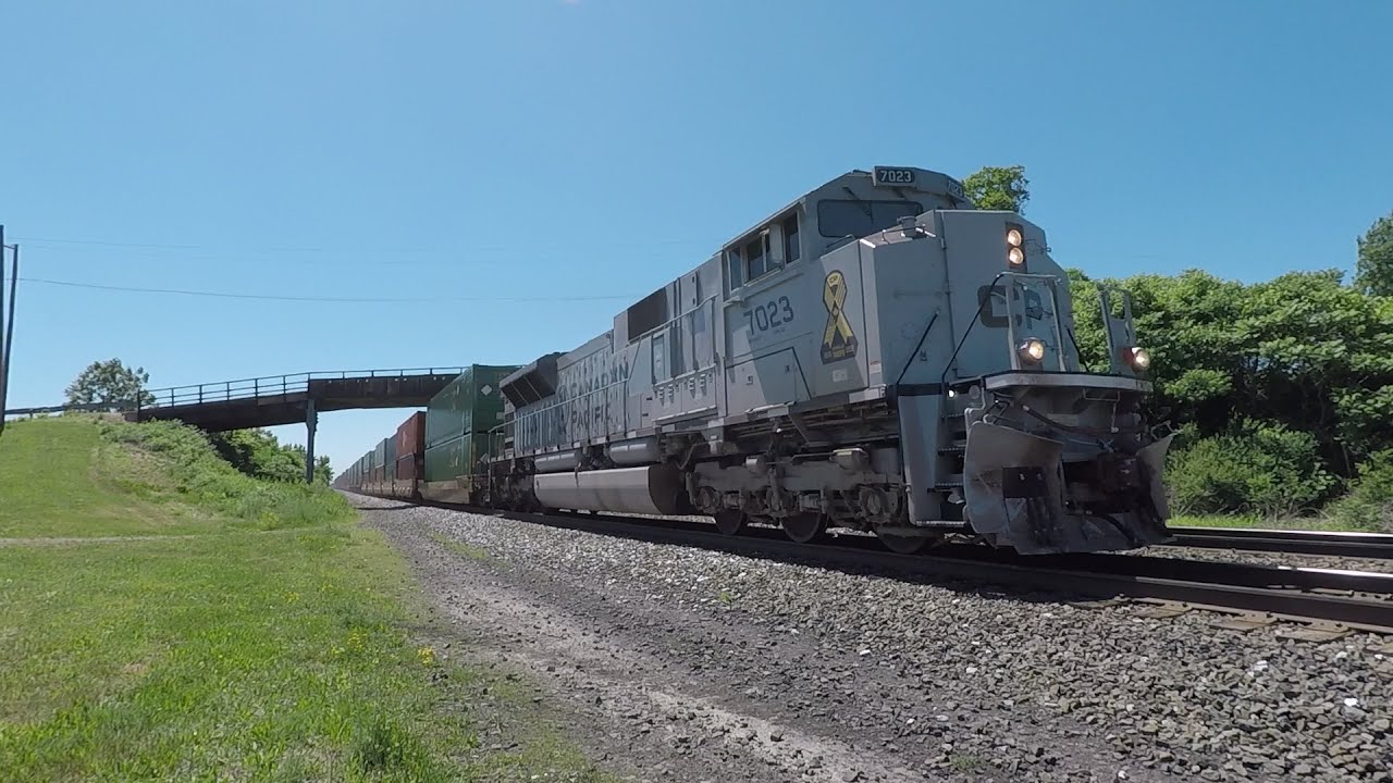 CP 'Air Force' Military Unit #7023 Leads CSX Q166 - YouTube