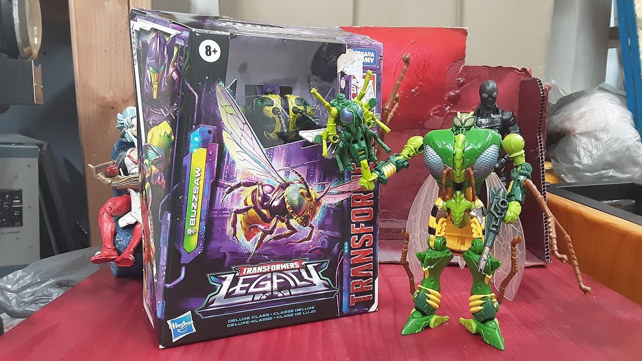 Transformers Legacy Buzzsaw and Thrilling 30th Waspinator - YouTube