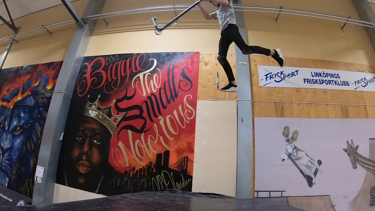 Kickbike tricks i Hangaren Oktober 2019 - YouTube