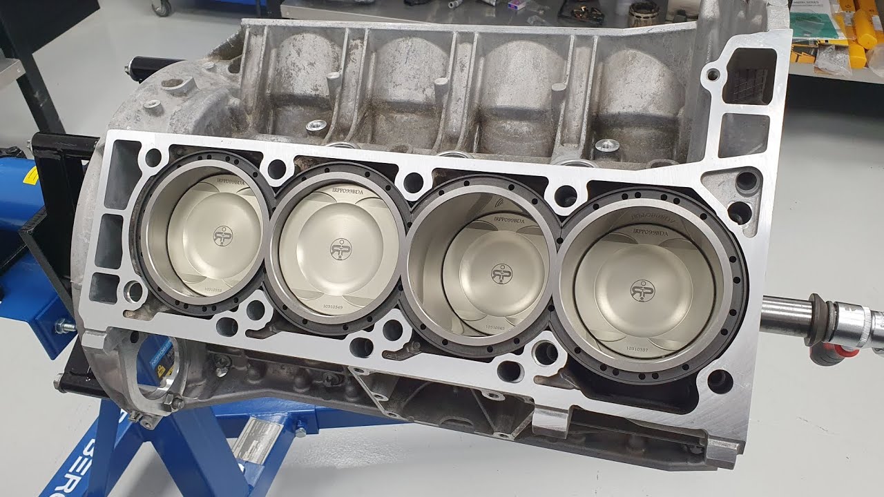 CLS 63 2015 with 205k km engine rebuild (part 4) - YouTube