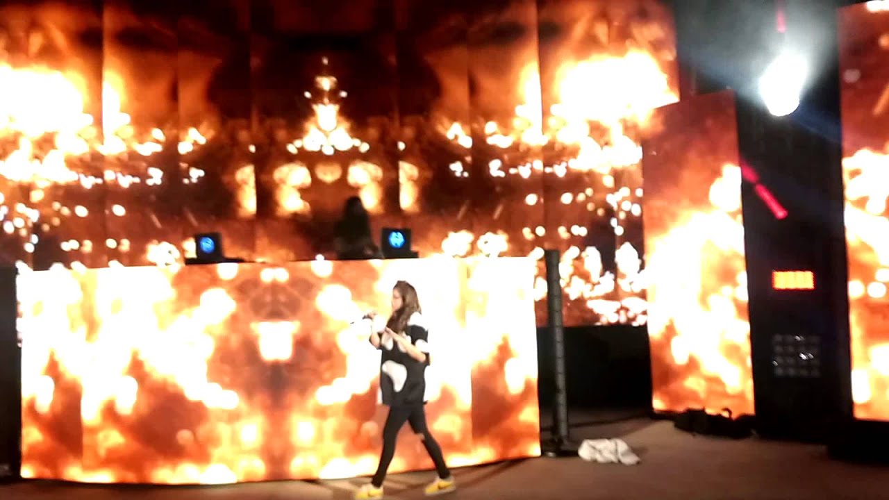 Fire (Live)-Bassnectar Red Rocks 2015 - YouTube