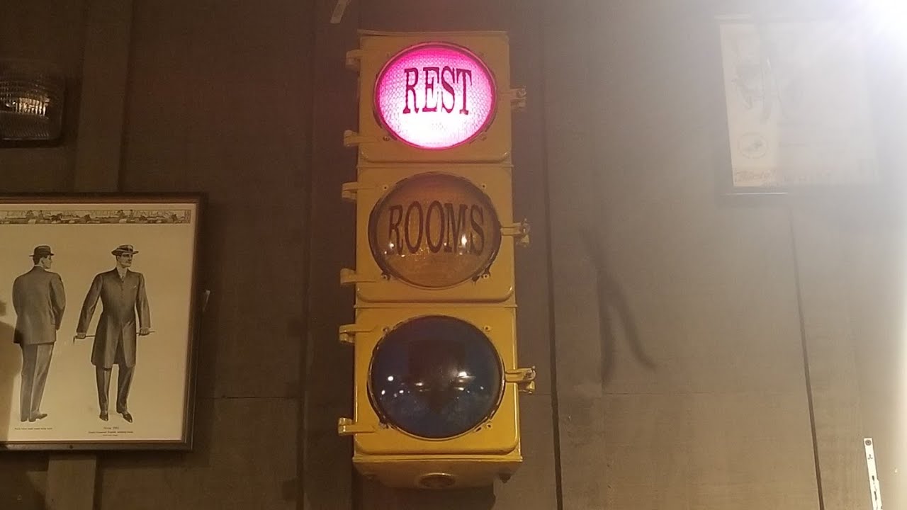 Rodded Eagle Flat-back "Restroom" Signal at Cracker Barrel - YouTube