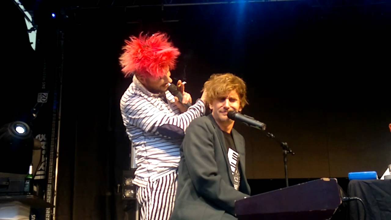 Kay Ray Oma geht ab - YouTube