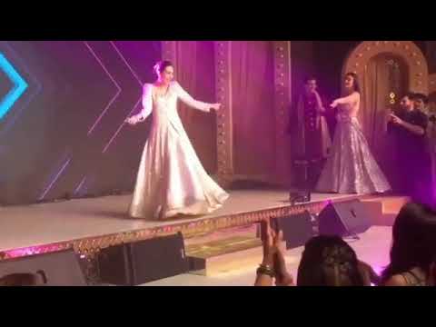 Kareena kapoor and karishma kapoor at armaan jain wedding #shorts