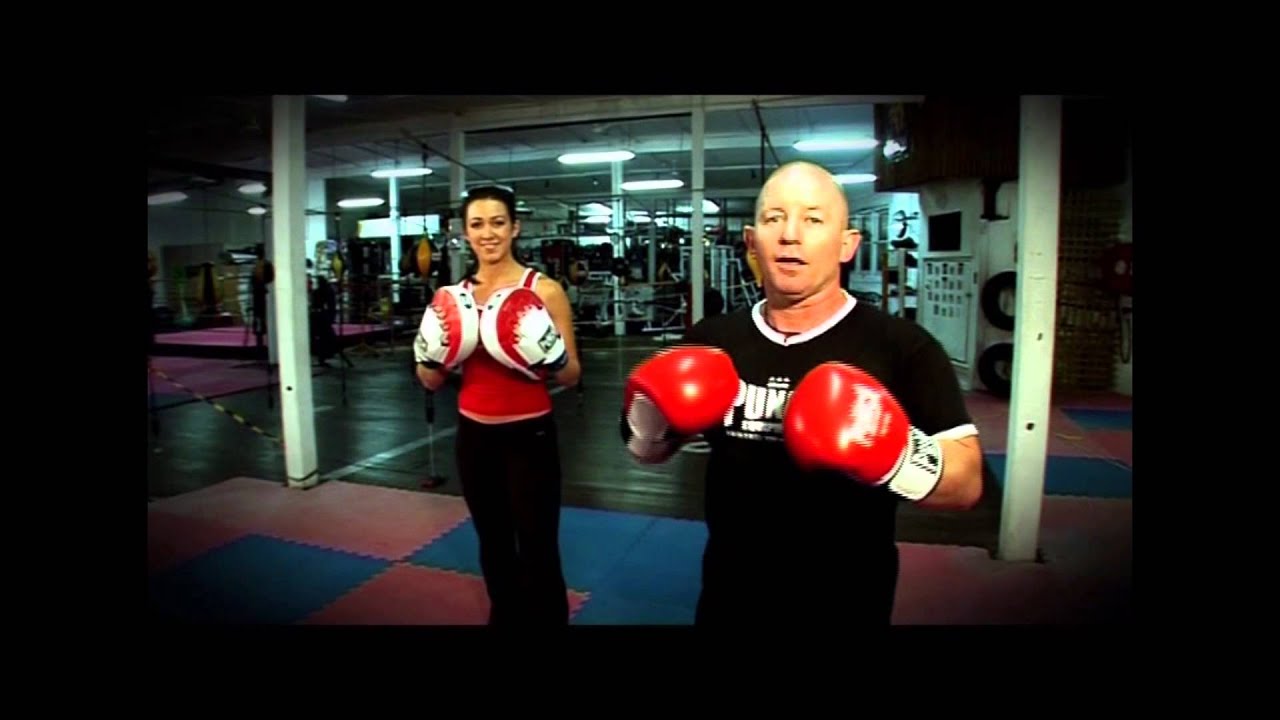 Boxing training with movement - YouTube