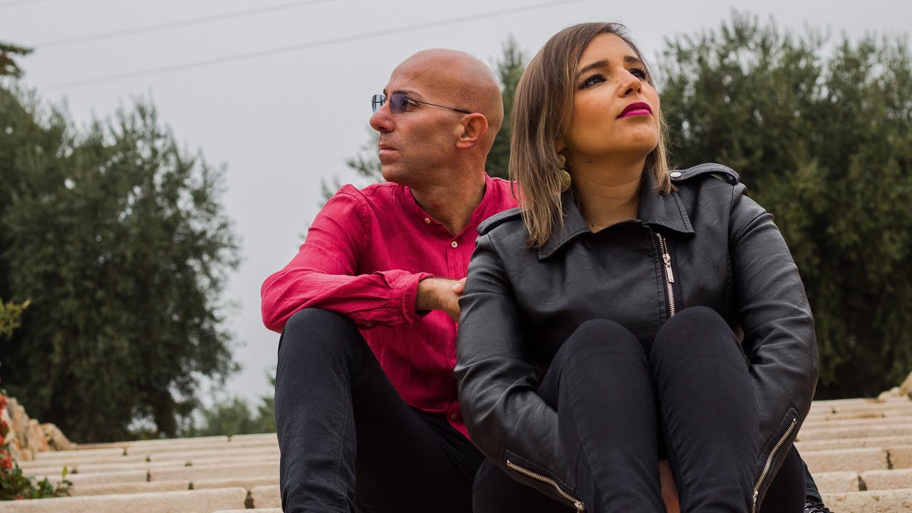 SENZA PIU' TROVARTI Ilario de Angelis - YouTube