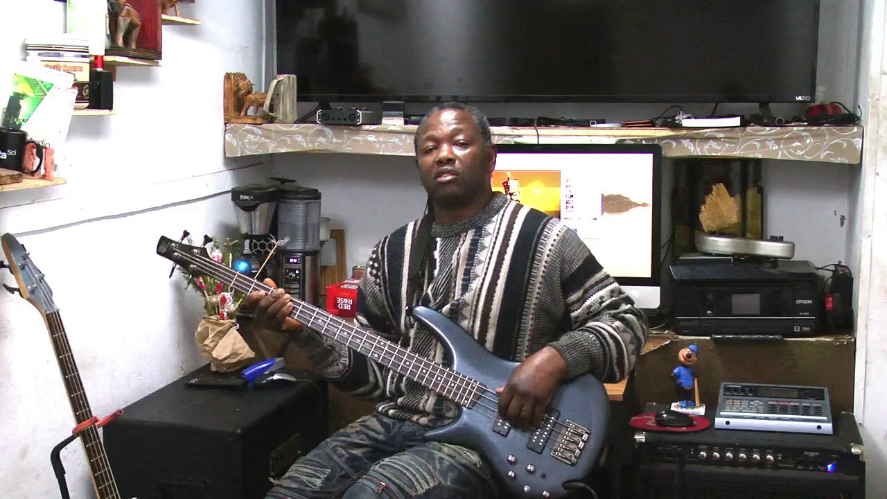 BEGINNERS BASS GARNETT KINGLY CHARACTER - YouTube