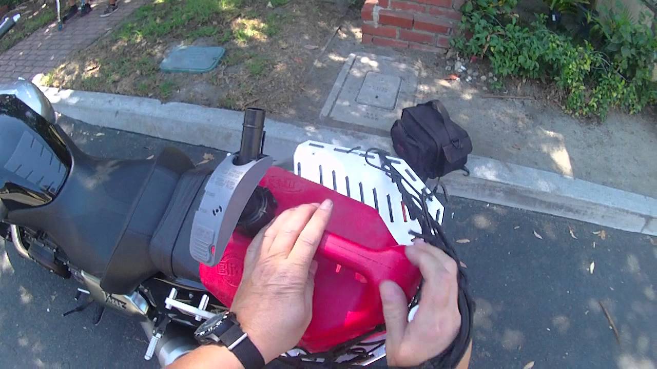My luggage rack for Yamaha Star VMAX 1700 - YouTube